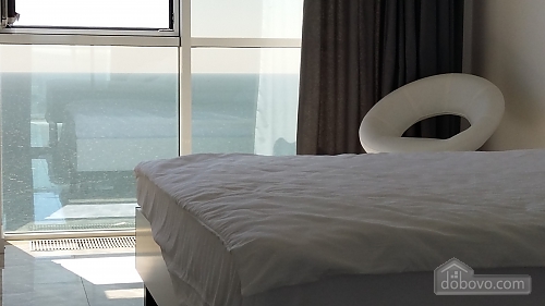 Premium apartment on the first line with a panoramic view of Arkadia ...