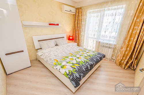 Modern apartment near Obolon metro station (45018), One Bedroom ...